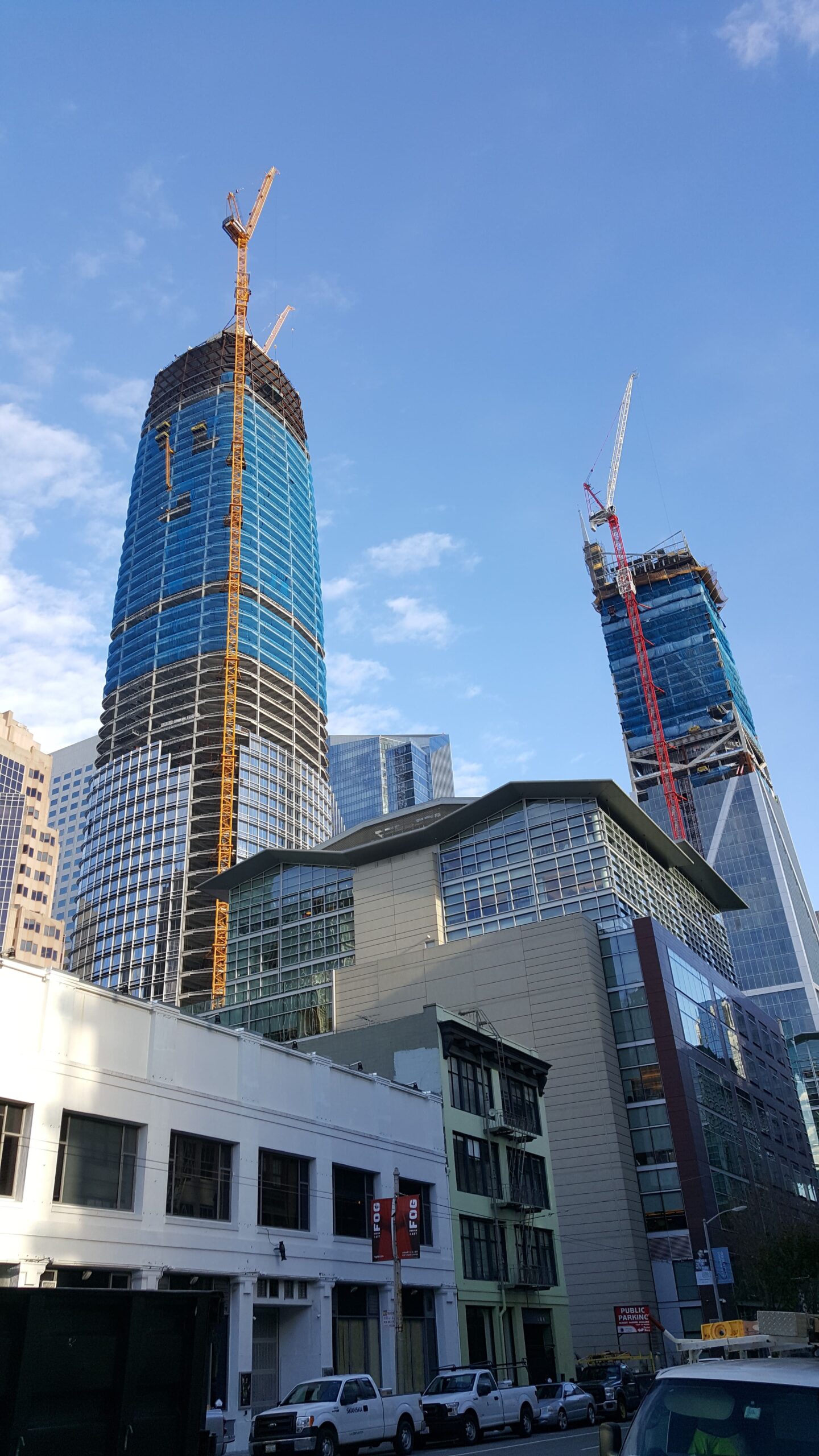 Salesforce Tower - The Herrick Corporation