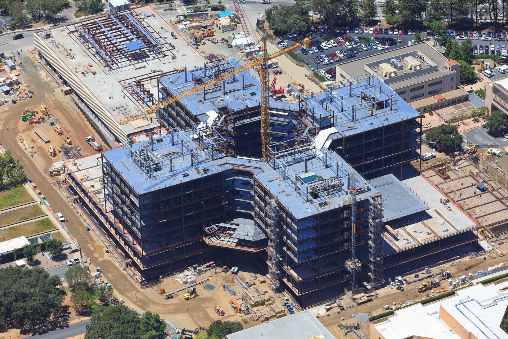 Stanford Adult Hospital - The Herrick Corporation